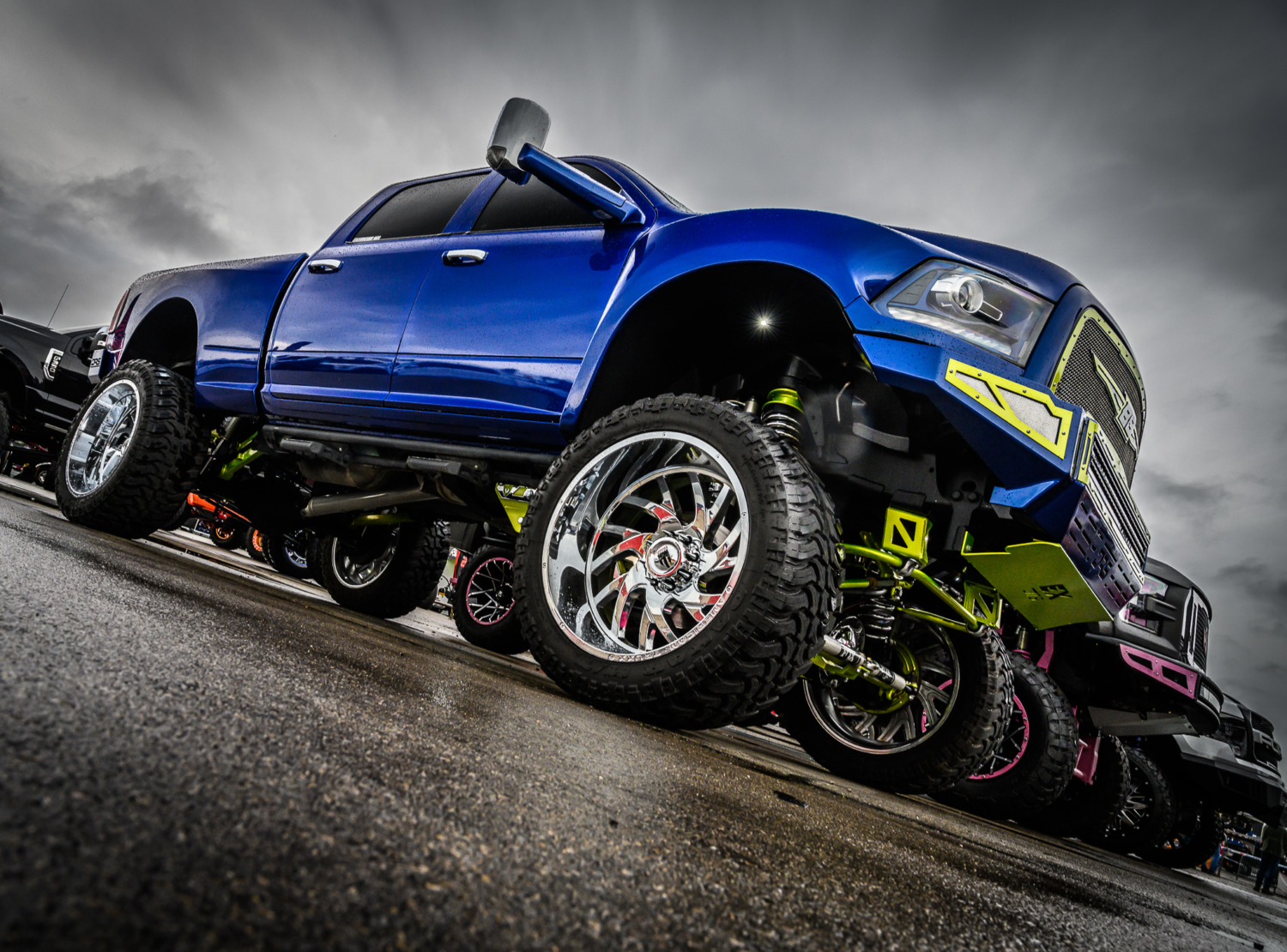 Featured Builder: Exclusive DTS - Houston, TX - AMERICAN TRUXX